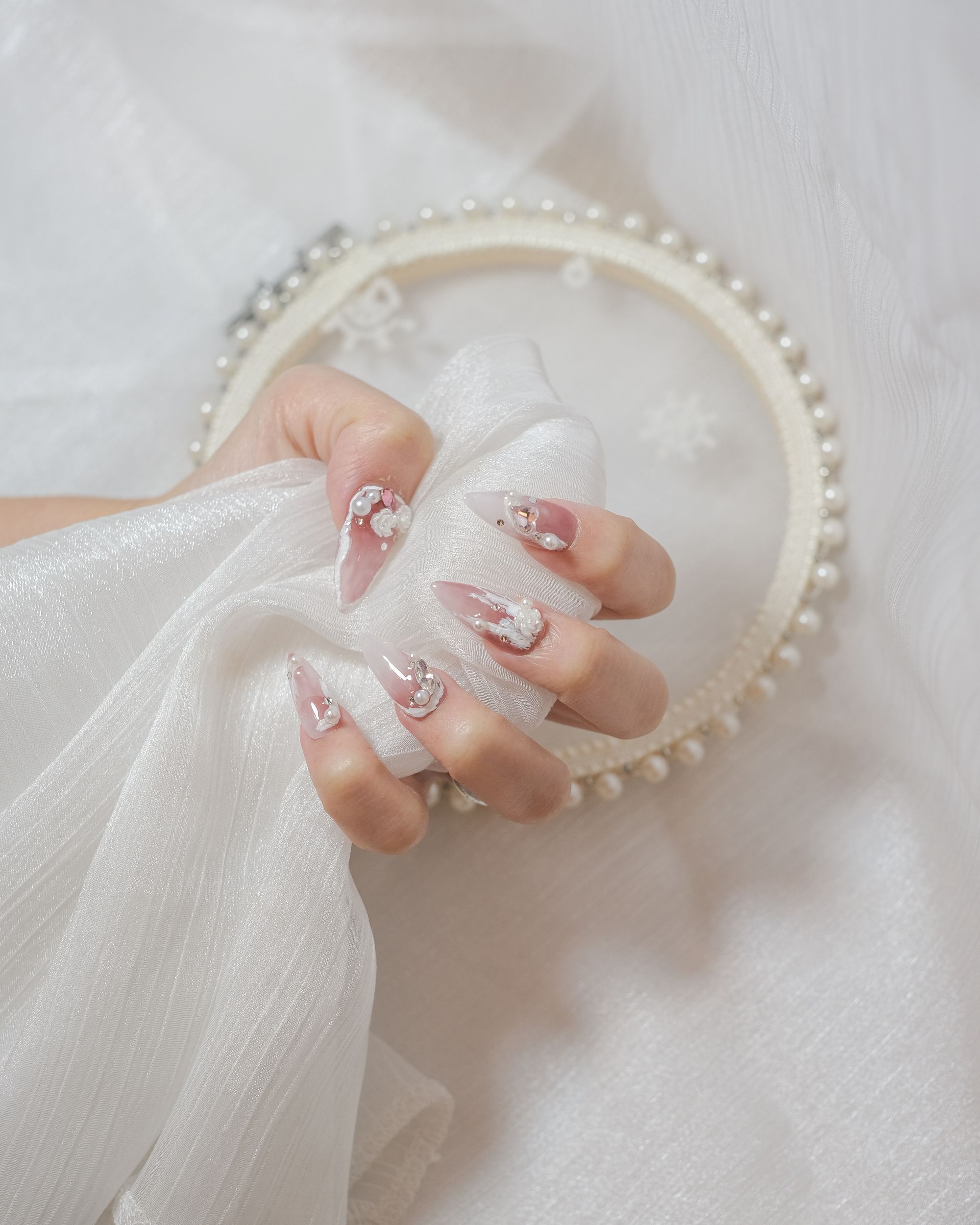 Collate Nails | Home