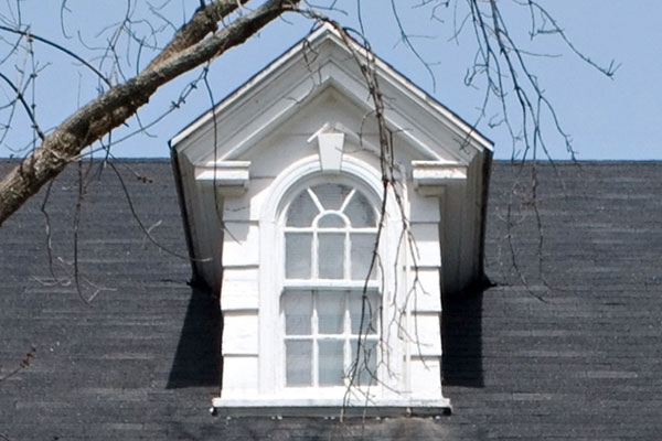 Architectural Single-Hung Windows | Ventana USA