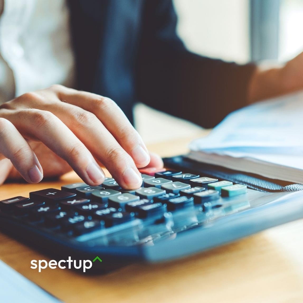 How to send Pitch Decks to Investors? | spectup