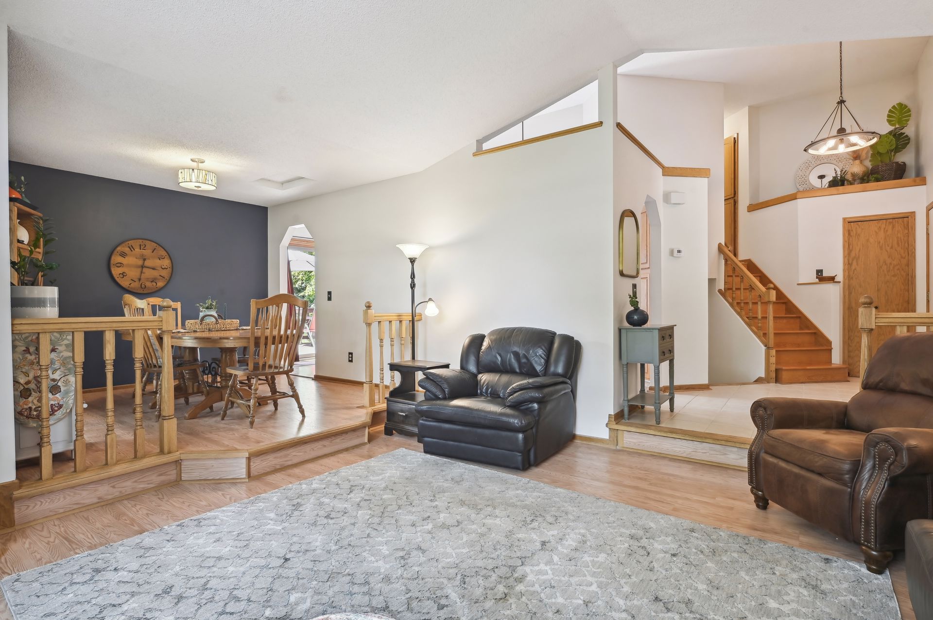 Welcome to 9438 Parkside Court! | Matt Engen Group