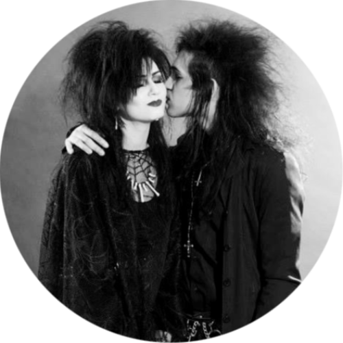 Create a Goth Rock Trivia Game with Crowdpurr