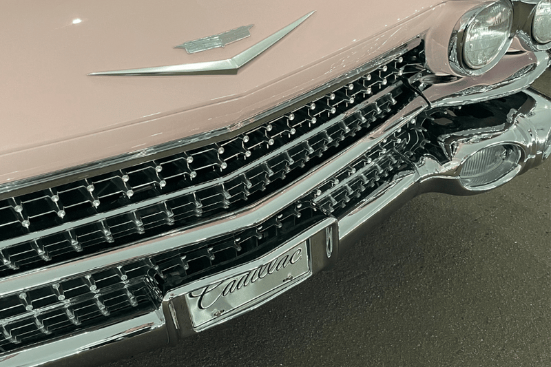 10 Cute "Feminine" Vintage Cars For Girls With Old Souls