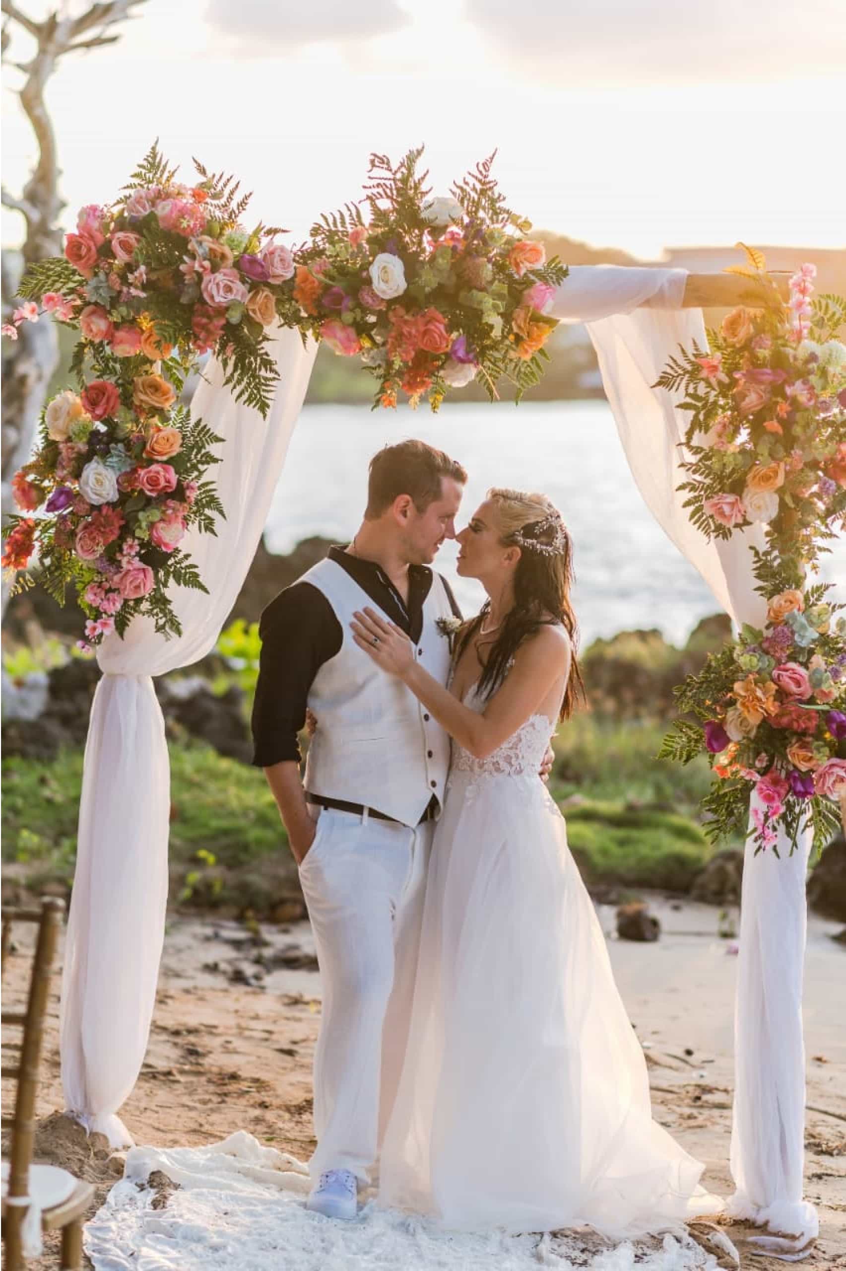 Weddings & events in Roatan - Our Services