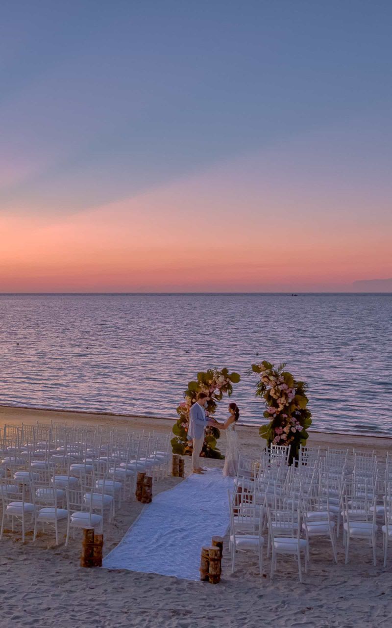 Roatan Wedding & Event planners - Lovinroatan