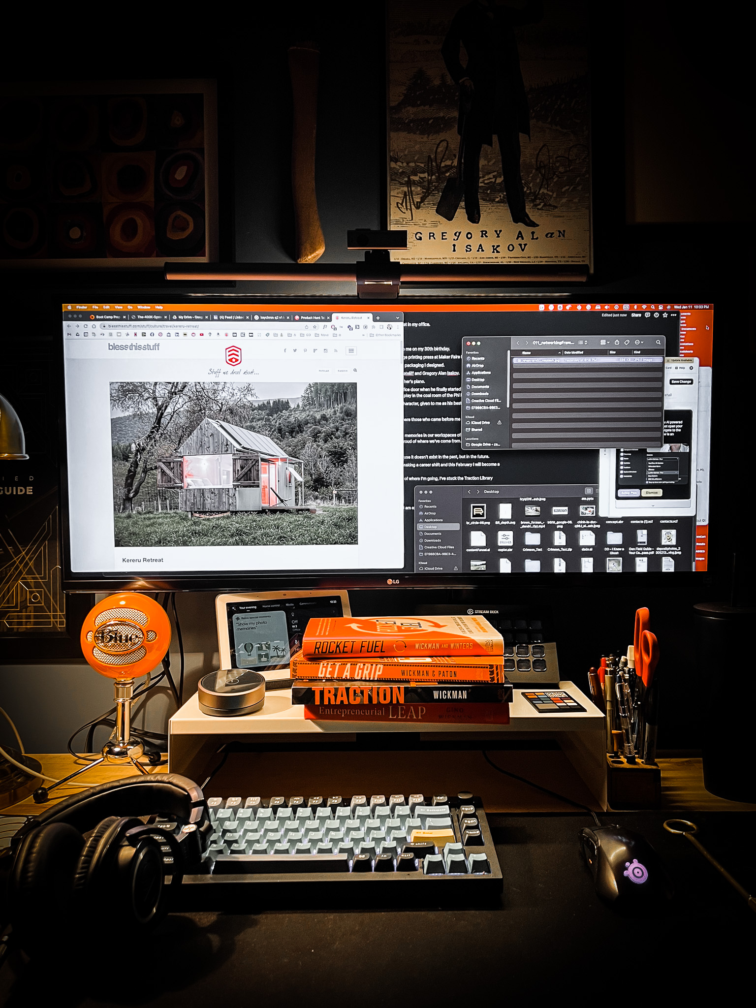 Dado Creative - 1 New Thing I added to My Desk to Start Remembering the ...