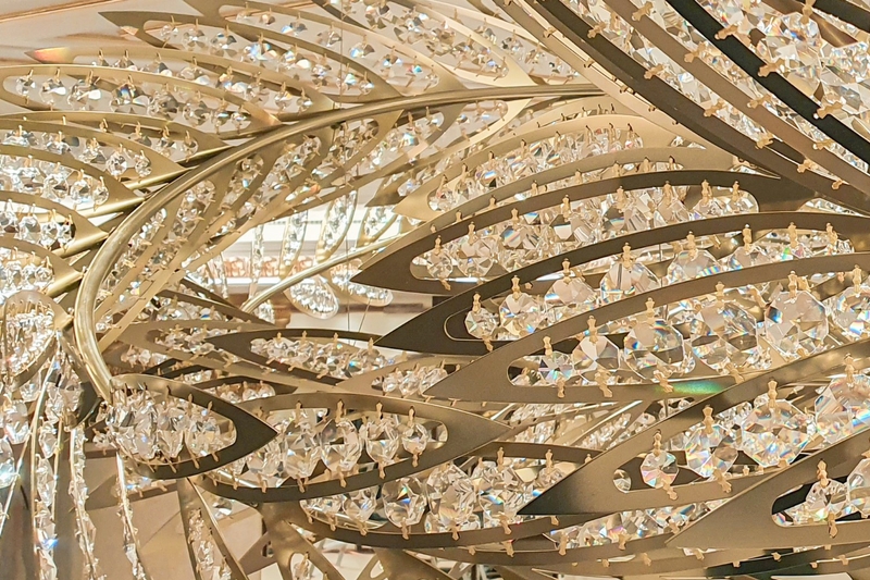 Leaf crystal chandelier | Blown design
