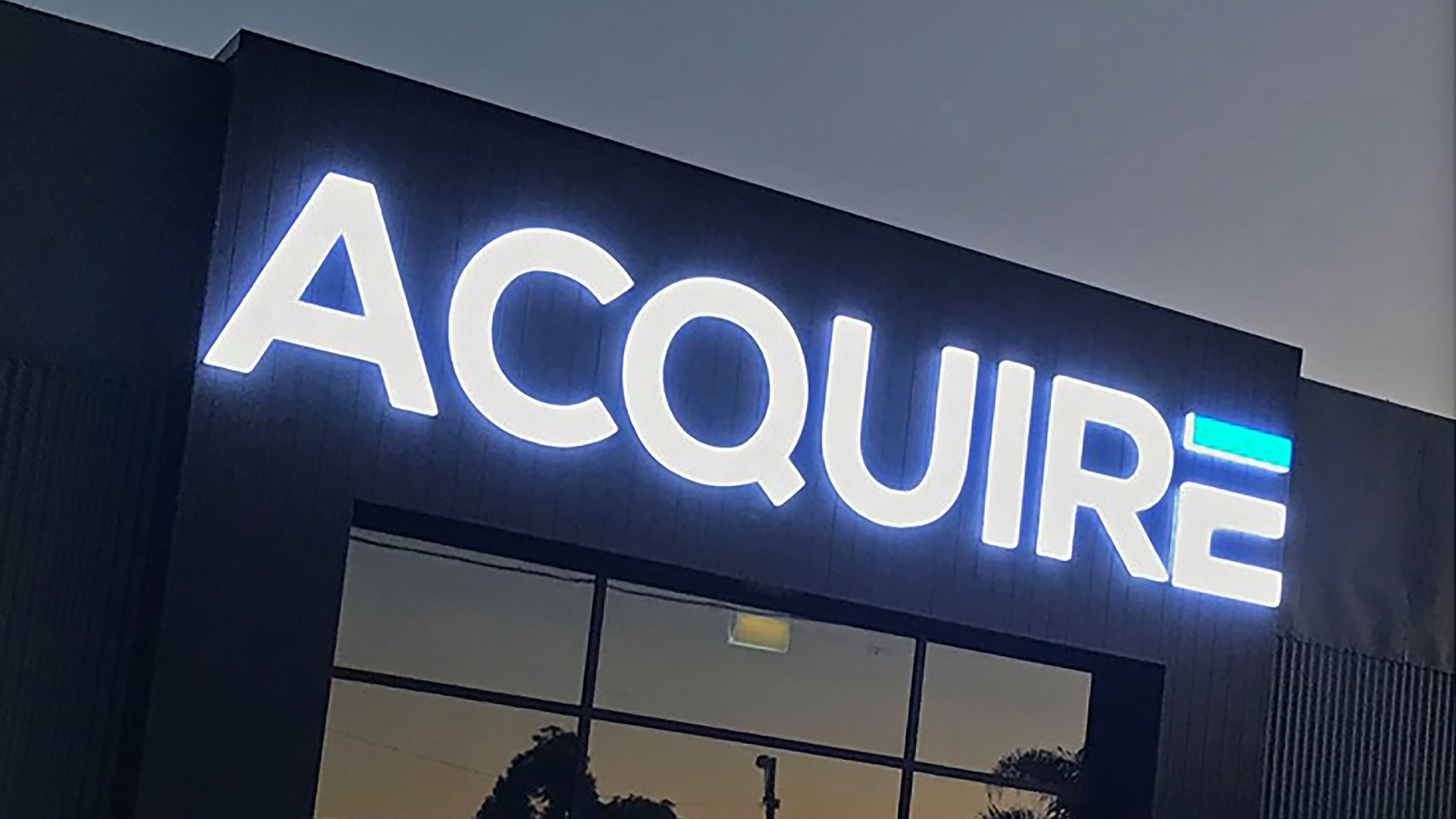 3D & Illuminated Signage