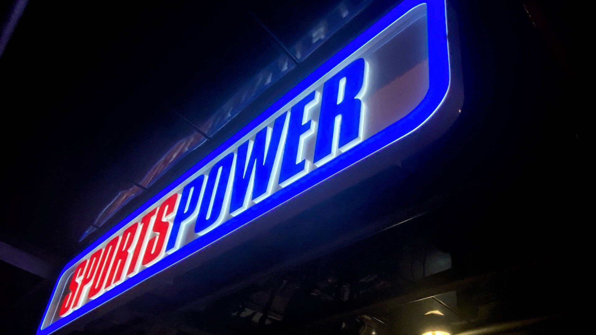 3D & Illuminated Signage