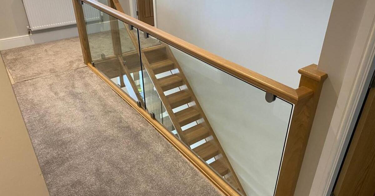 Solid Oak Open Riser Staircase With Seamless Glass Balustrade | The ...