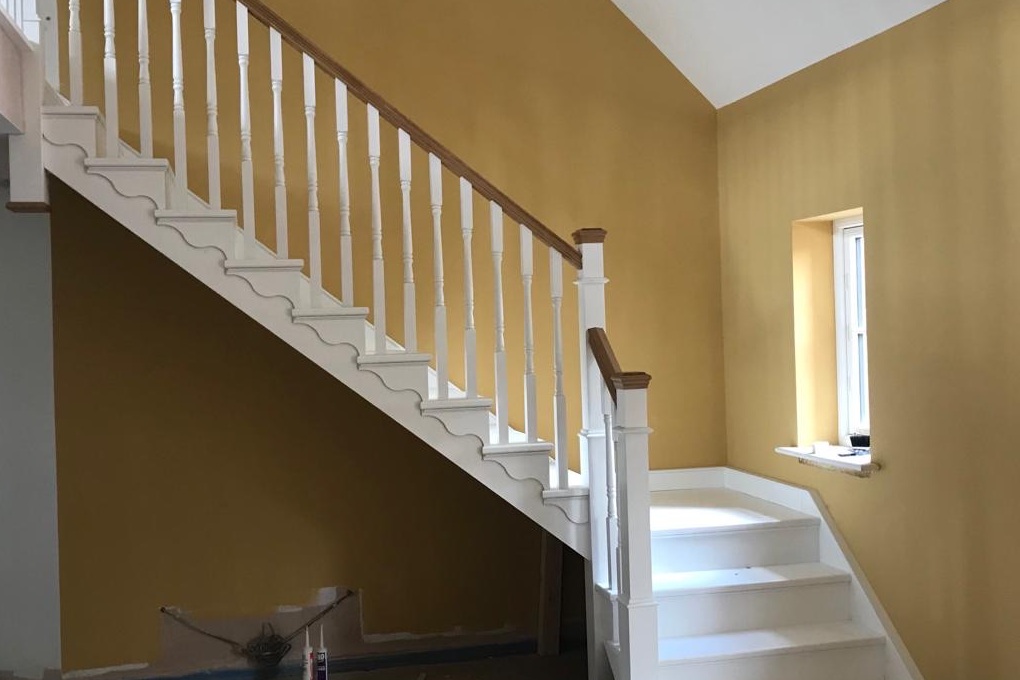 White Painted Traditional Solid Oak Staircase With Cut Stringer | The ...