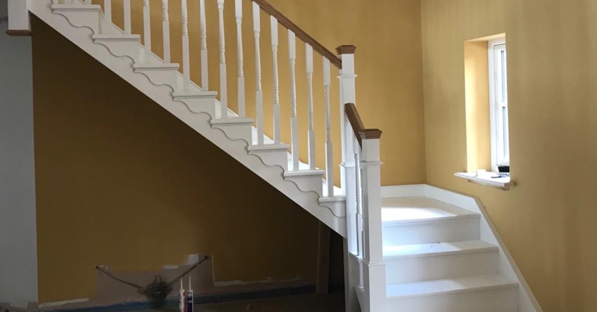 White Painted Traditional Solid Oak Staircase With Cut Stringer | The ...