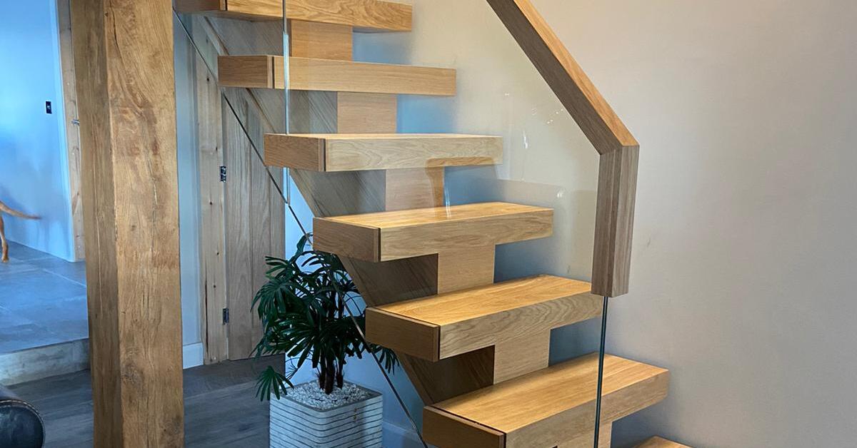 Modern Solid Oak Spine Staircase With Glass Balustrade | The Stair Shop