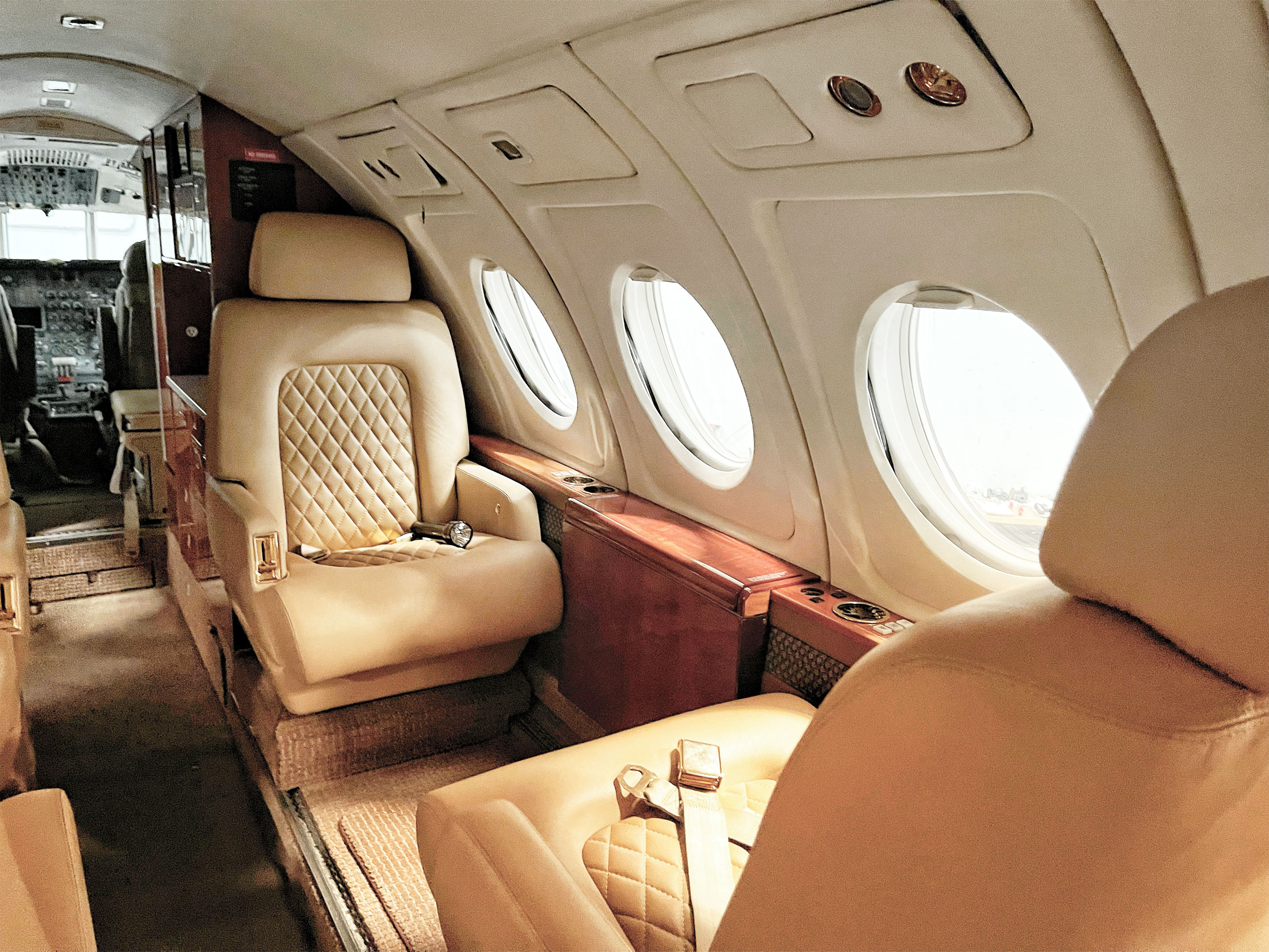 Jet Set Go: The Case for Electric-Only UK Private Jet Flights from 2025 ...