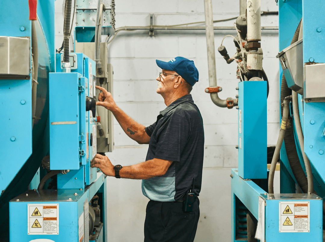 Uniform Rental Services in Winnipeg, MB | Quintex