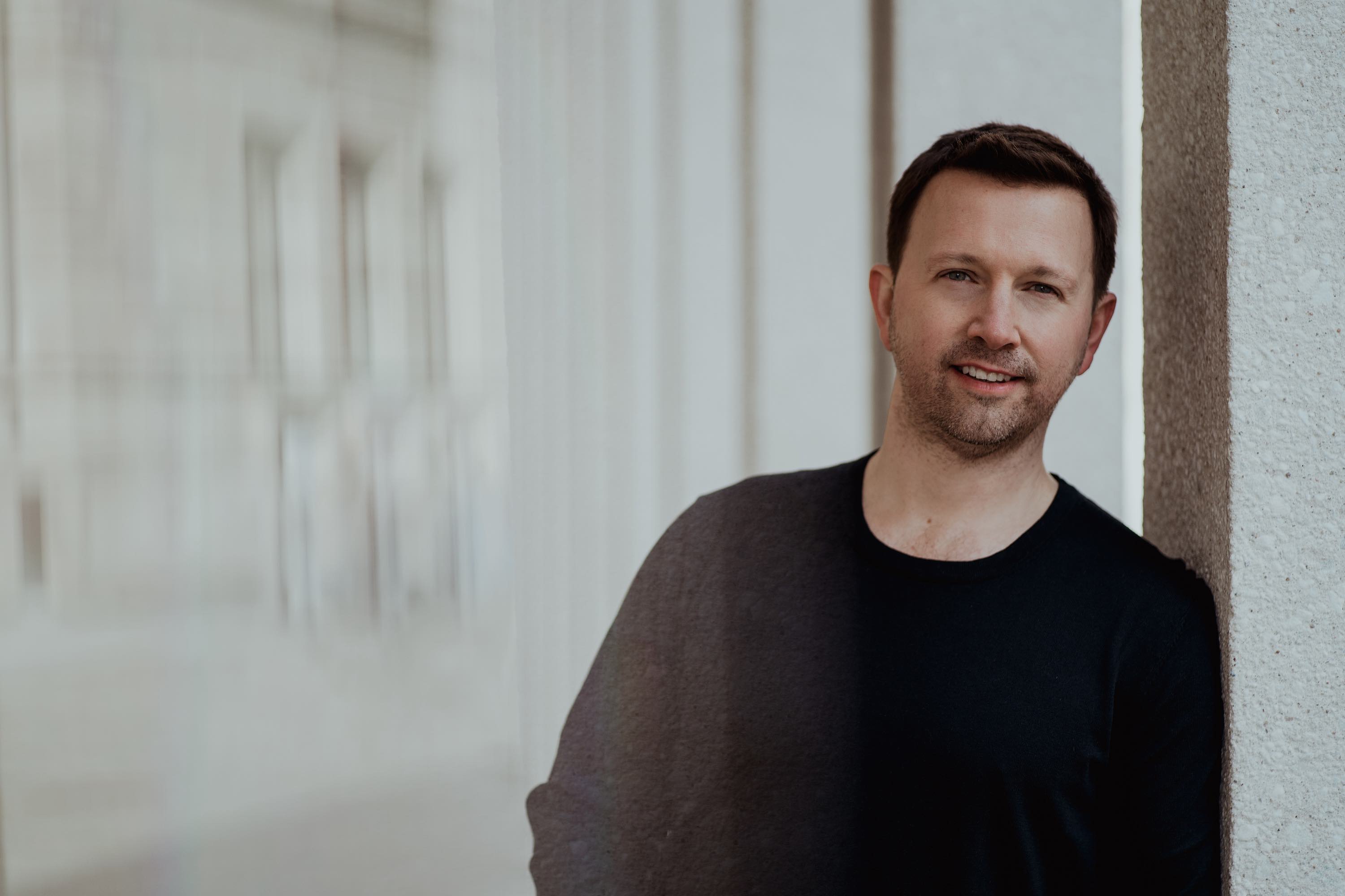 Timothy Oliver - Tenor