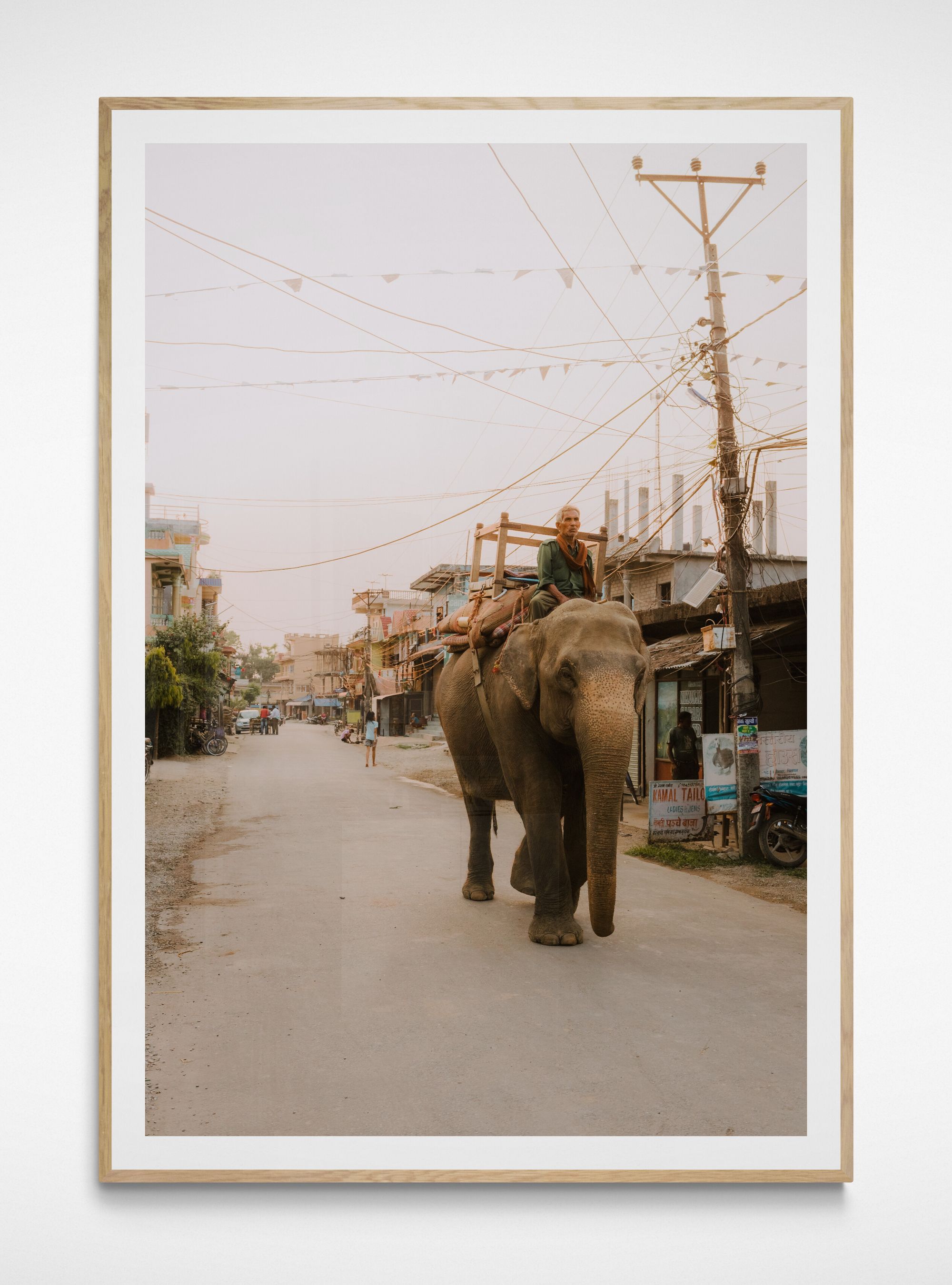 The Classic Effect - Summit Dining Table