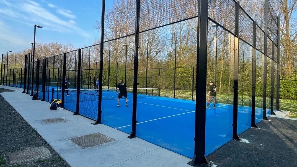 Leeuwse Padel Club - Padel in Sint-Pieters-Leeuw & Ruisbroek