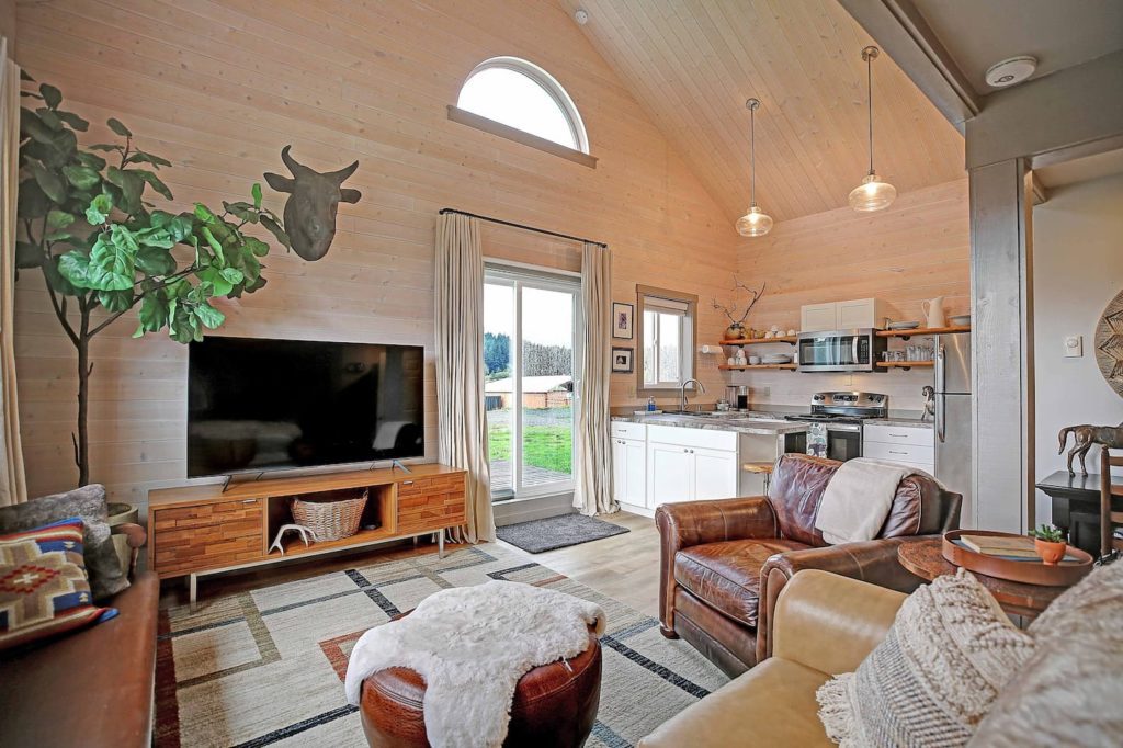 Stay With Us | Arrowhead Ranch