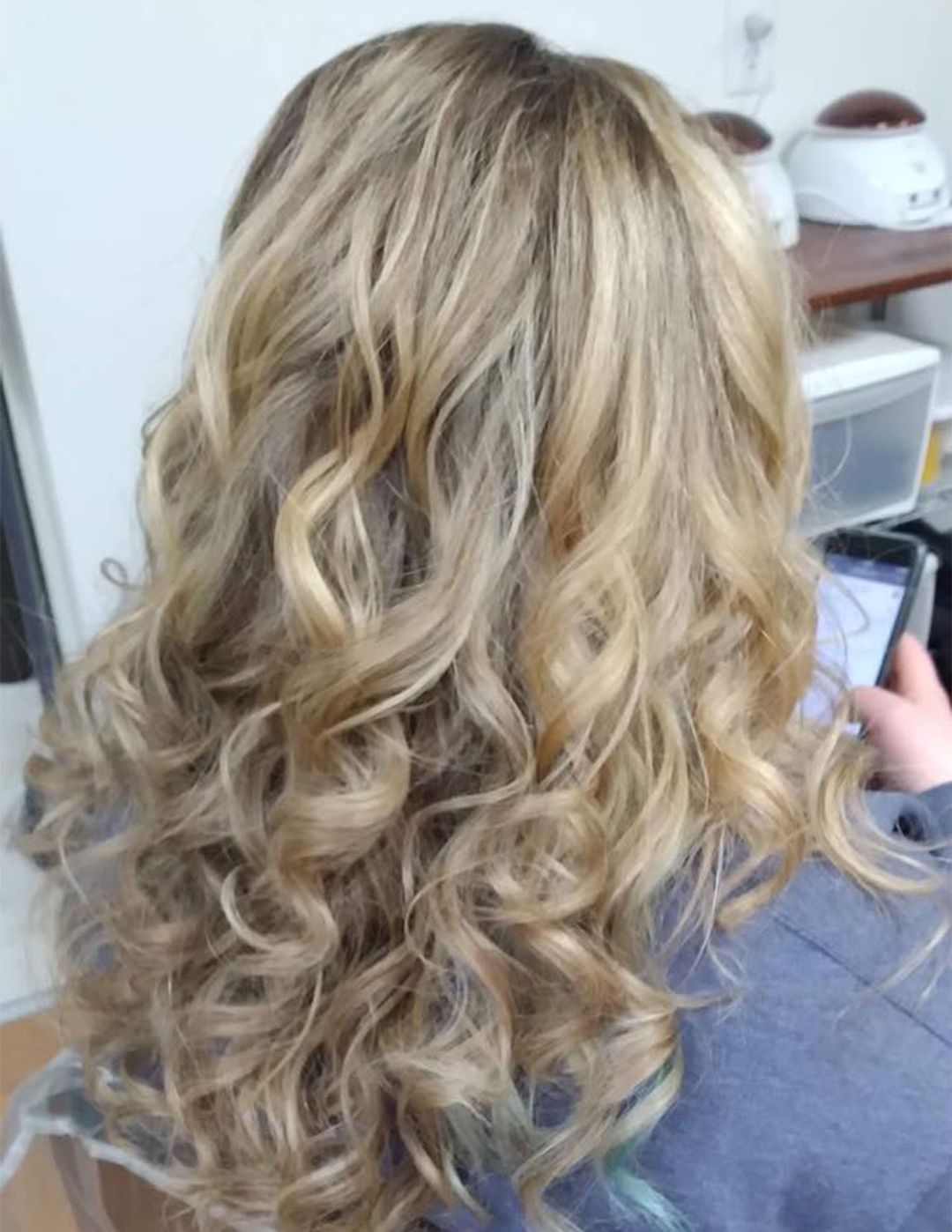 Twisted Scissors Beauty Parlor