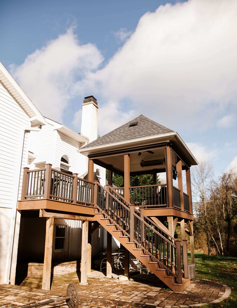 Deck Build Services | Custom Deck Remodeling