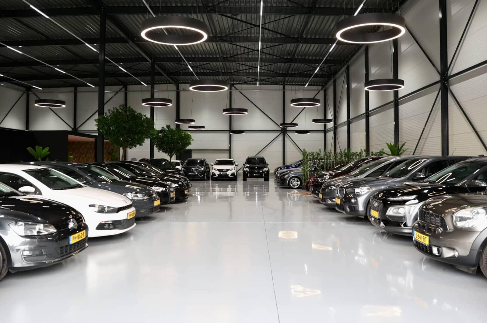 Ons verhaal- Autobedrijf Weldam