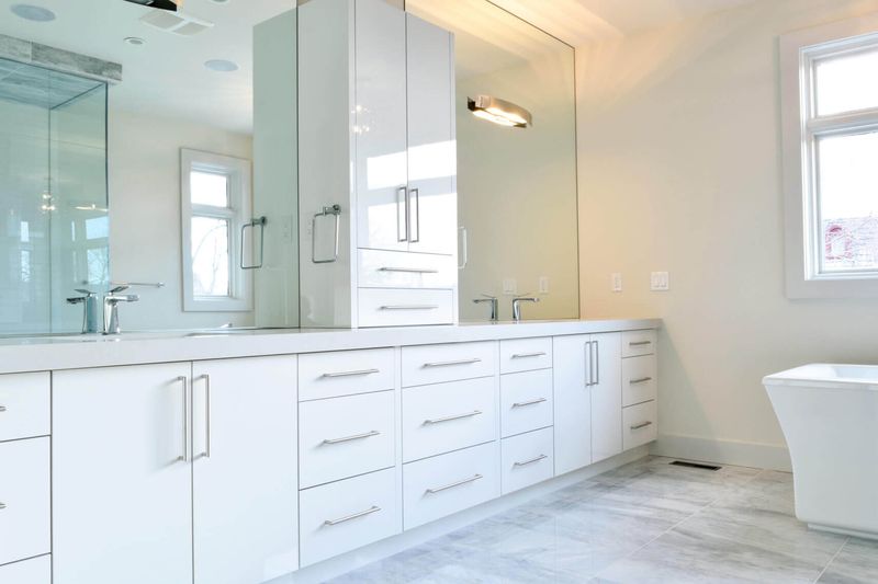 Bathroom Vanities Calgary - Custom Bathroom Vanities Near Me - Modern ...