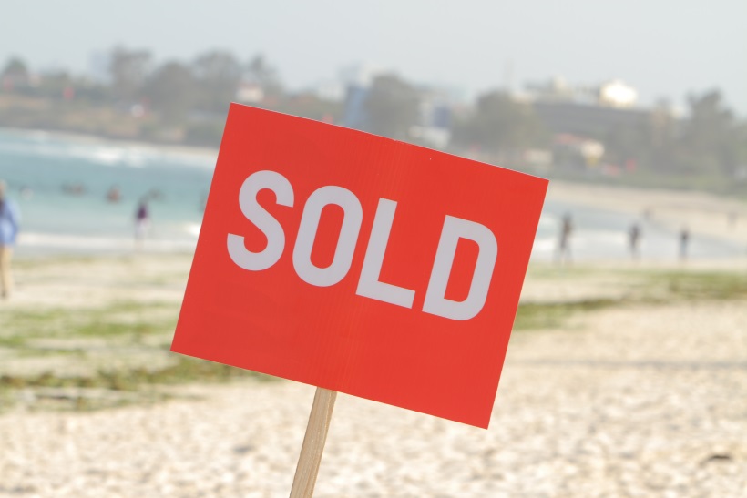 THE ESSENTIAL GUIDE: How to sell your land and get best value ...