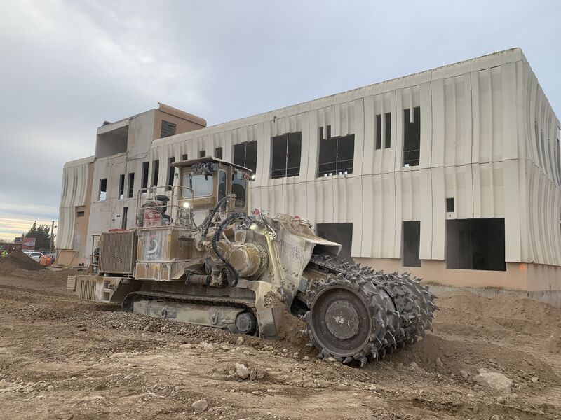 Raboteuse en ville - Location de trancheuses