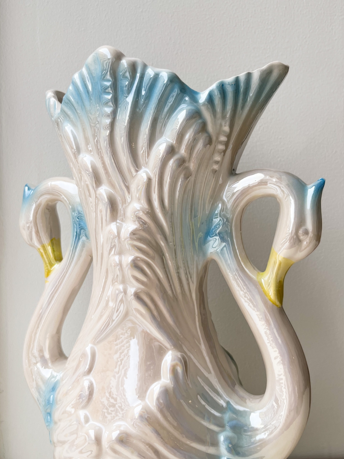 Mendera | Large vintage swan vase