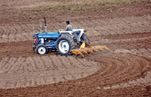 Labor to Mechanization: Towards Mechanized Farming in Pakistan - PAR