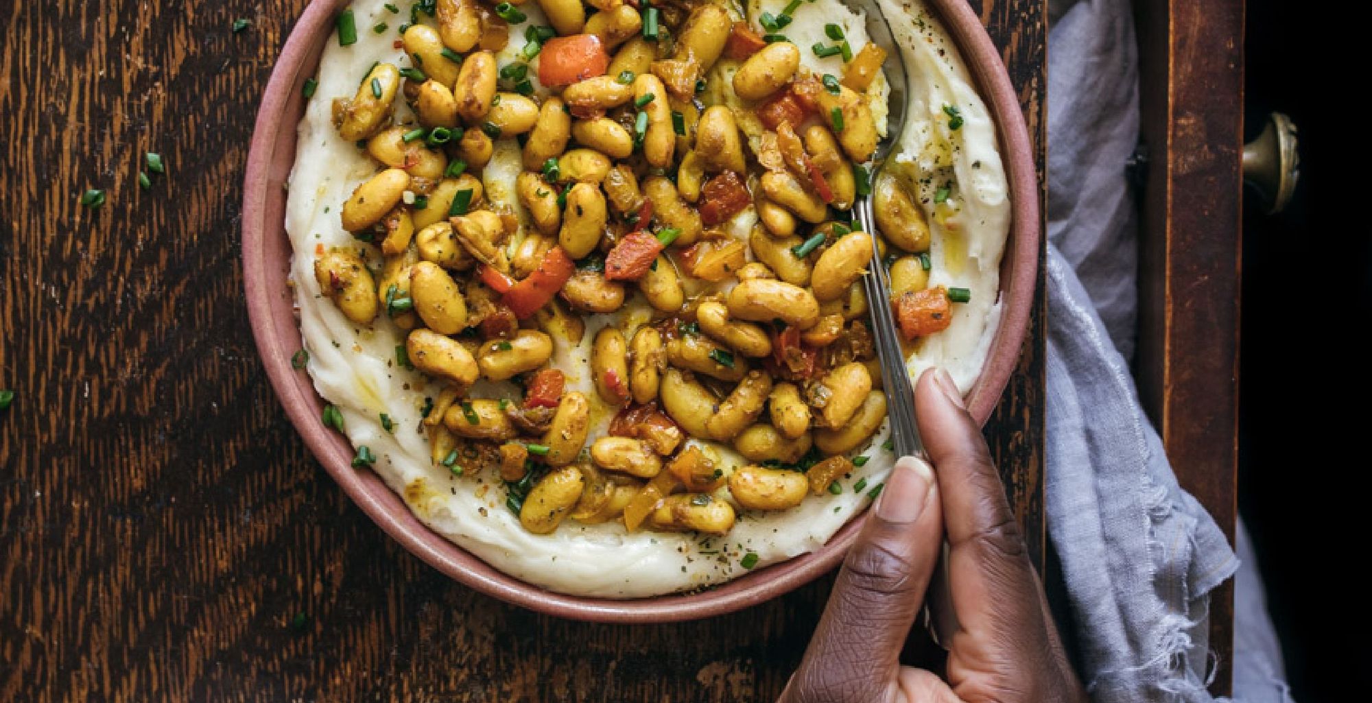 Curried White Kidney Beans with Herb & Garlic Mashed Potatoes