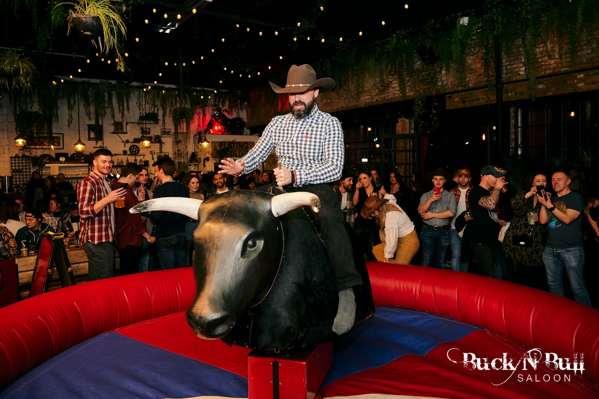UK Pop-up Country Music Bar | Buck N' Bull Saloon