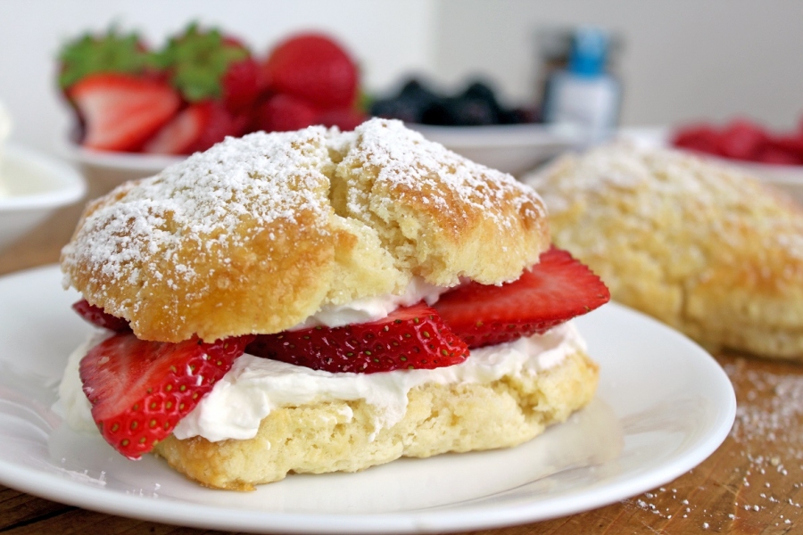 Triple Ginger Strawberry Shortcake - Victoria Gourmet