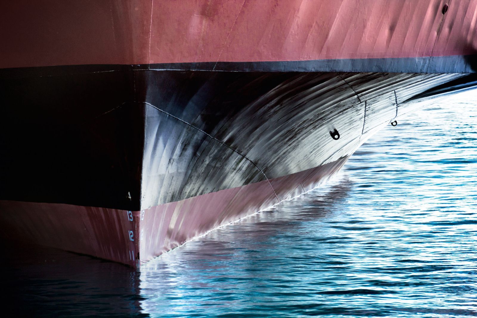 Draught Measurement | Hoppe Marine