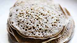 Banana Nut Ployes Recipe from Bouchard Family Farms, makers of Ployes Mix.