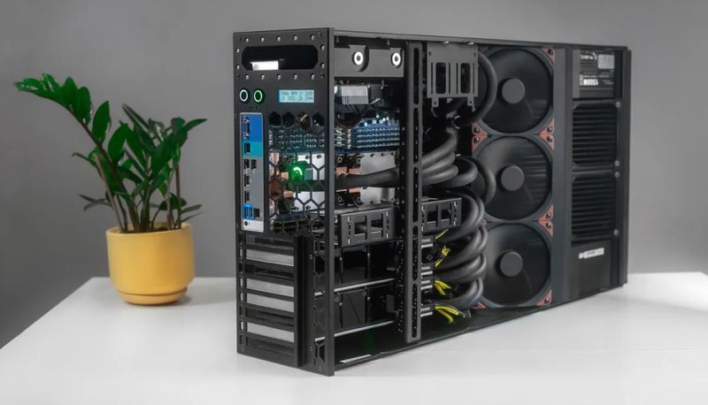Comino Grando - liquid cooled server solution with heat recovery.