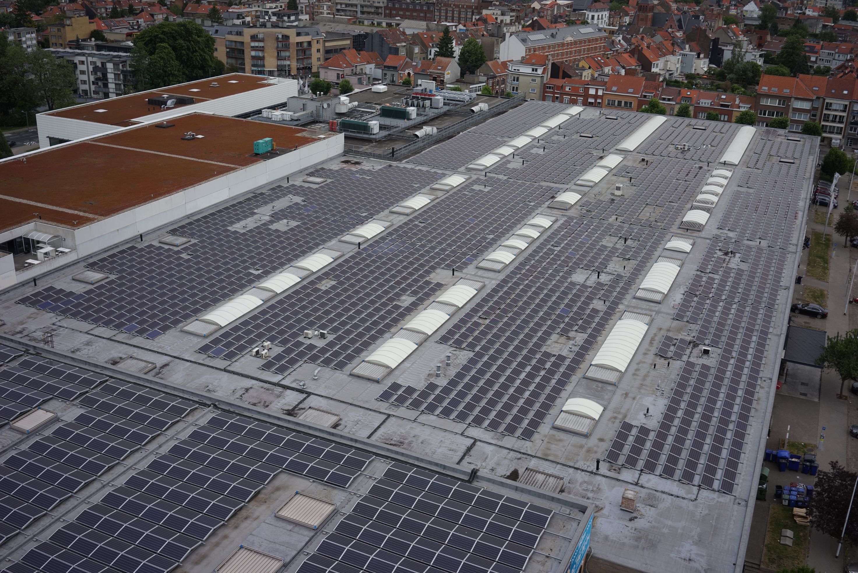 ENERDEAL | References - BMW - 742 kWp • ROOFTOP