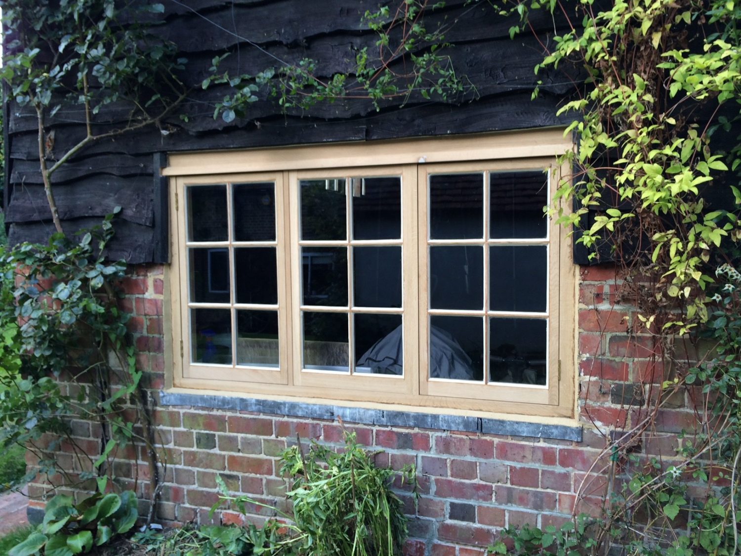 How To Recognise Rotting Wooden Window Frames | Sherriff