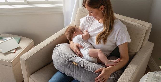 8 prácticos consejos para amamantar a un bebé