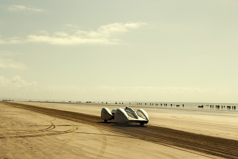 Streamliner C-16 Recreating History