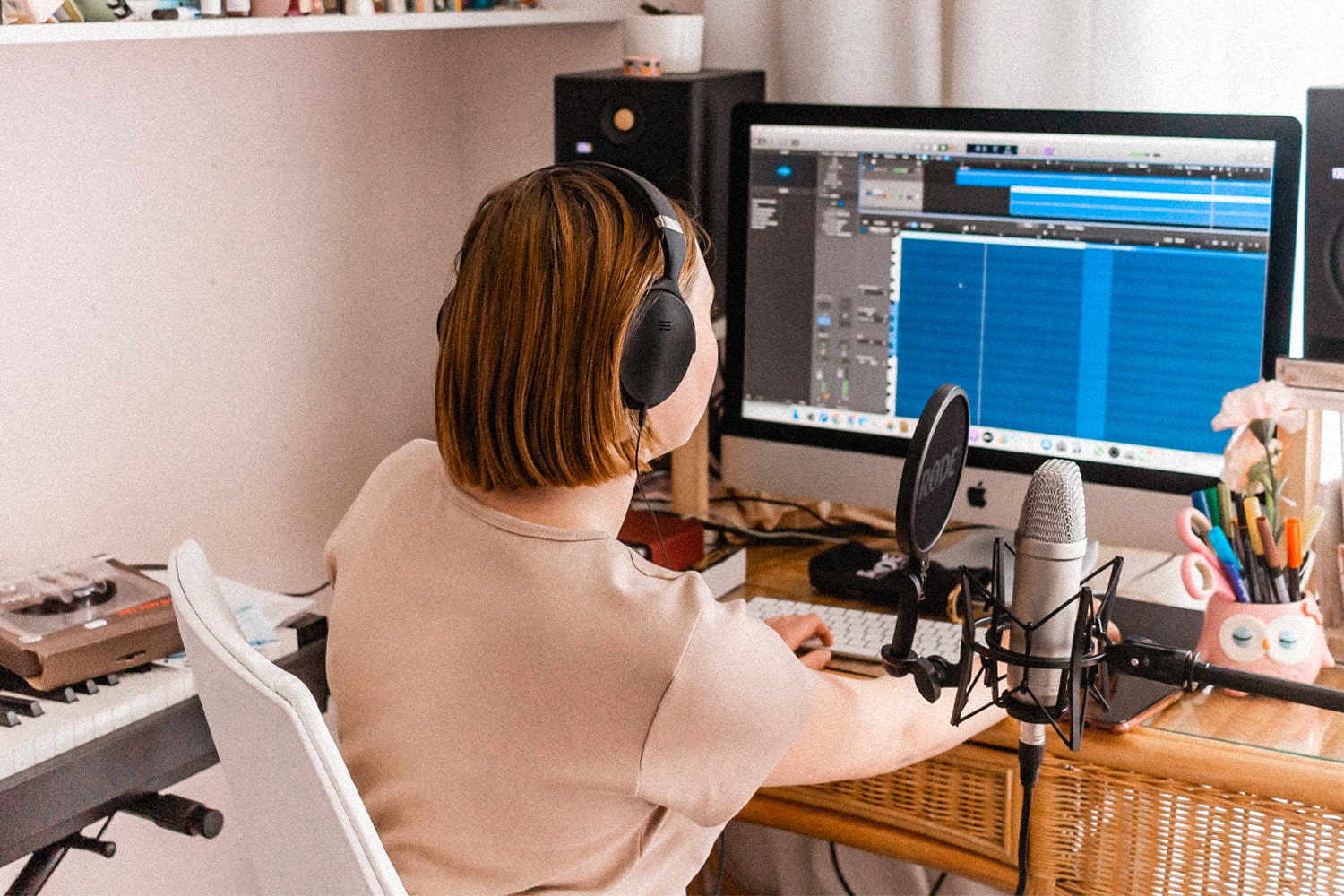 How does digital distribution work?