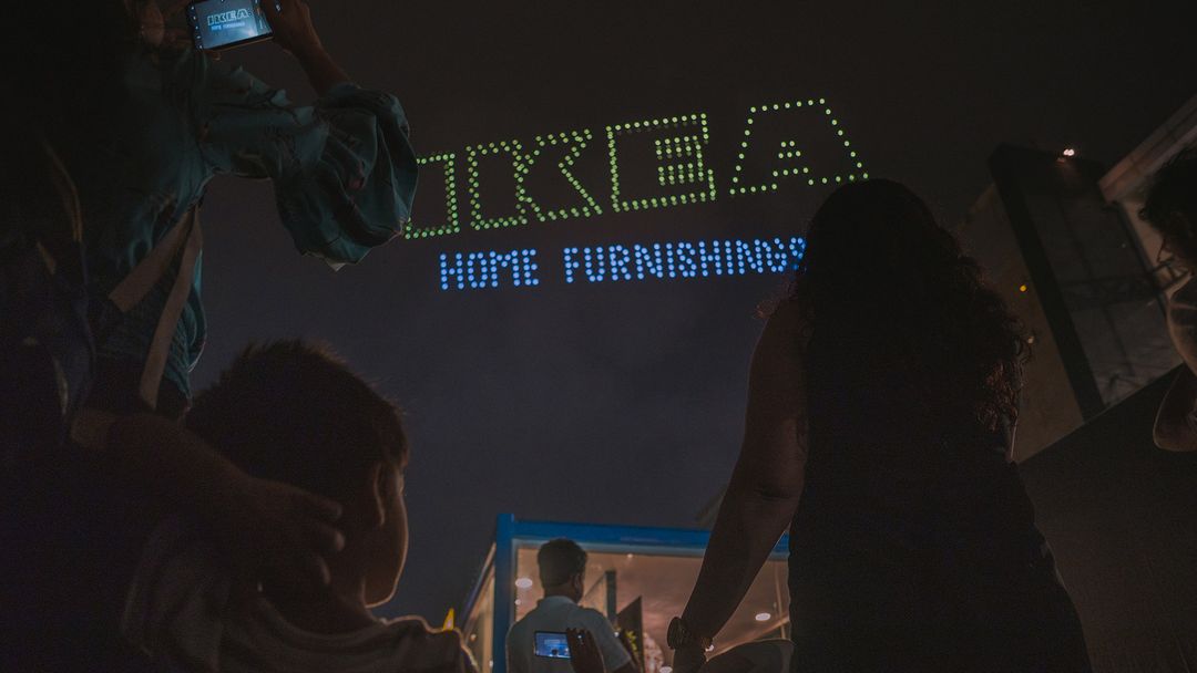 Drone Shows | Lighten up your event with Cyberdrone
