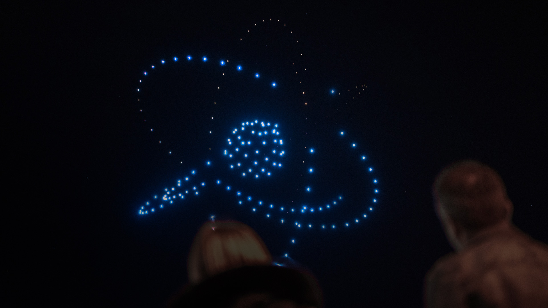 Drone Shows | Lighten up your event with Cyberdrone