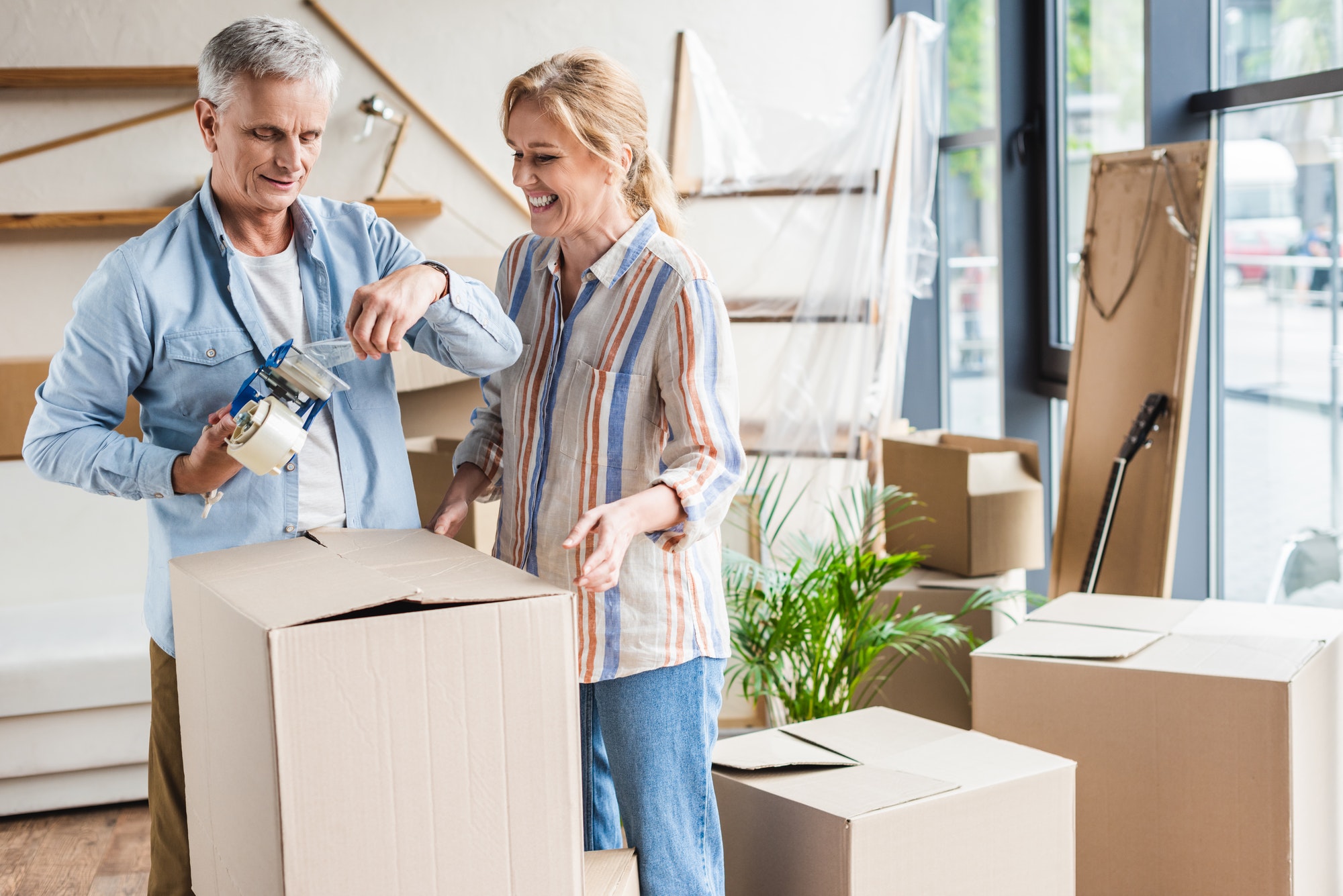 How to help seniors pack for a move