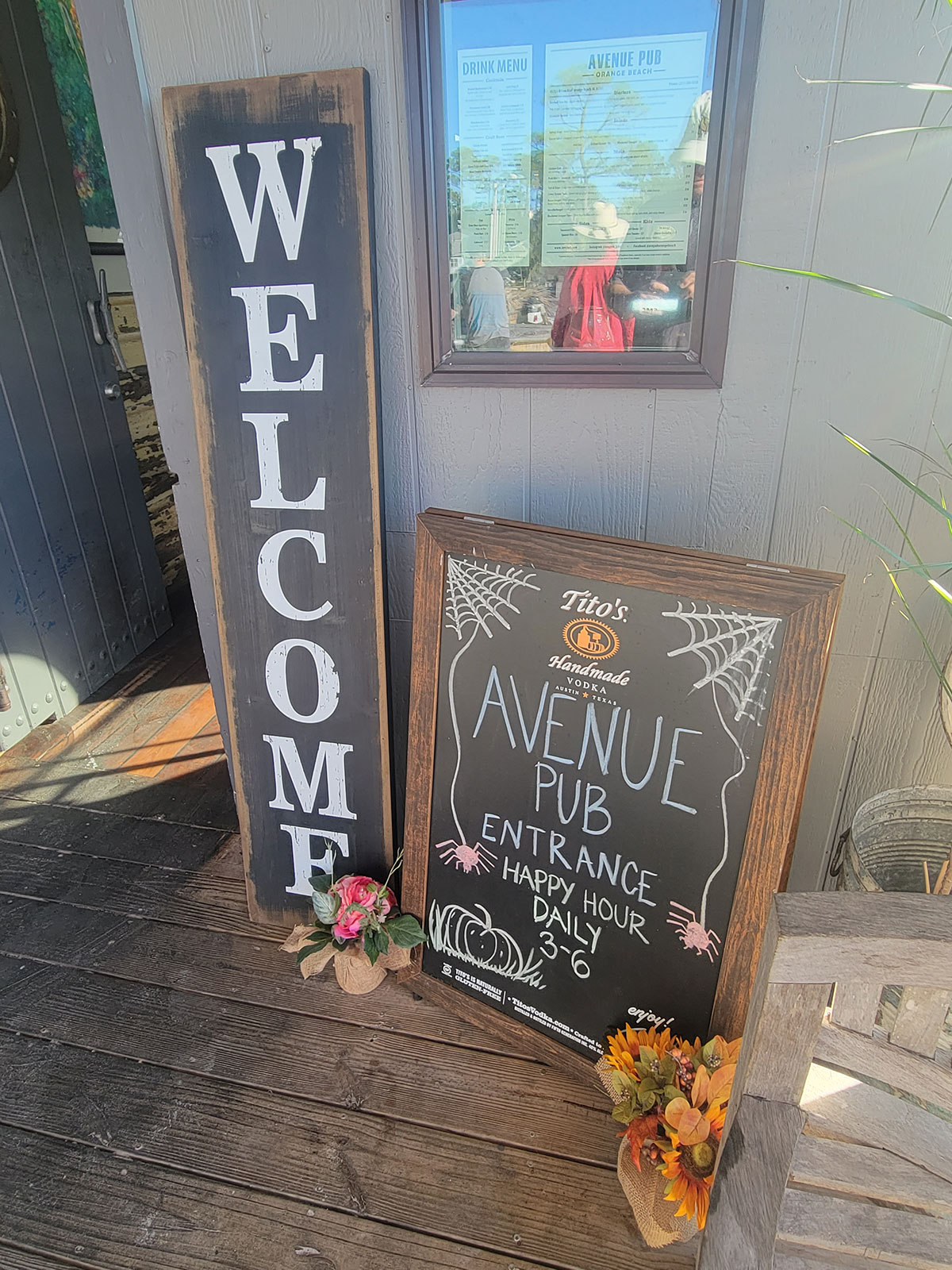 Scenic 98 Coastal - Avenue Pub, Orange Beach