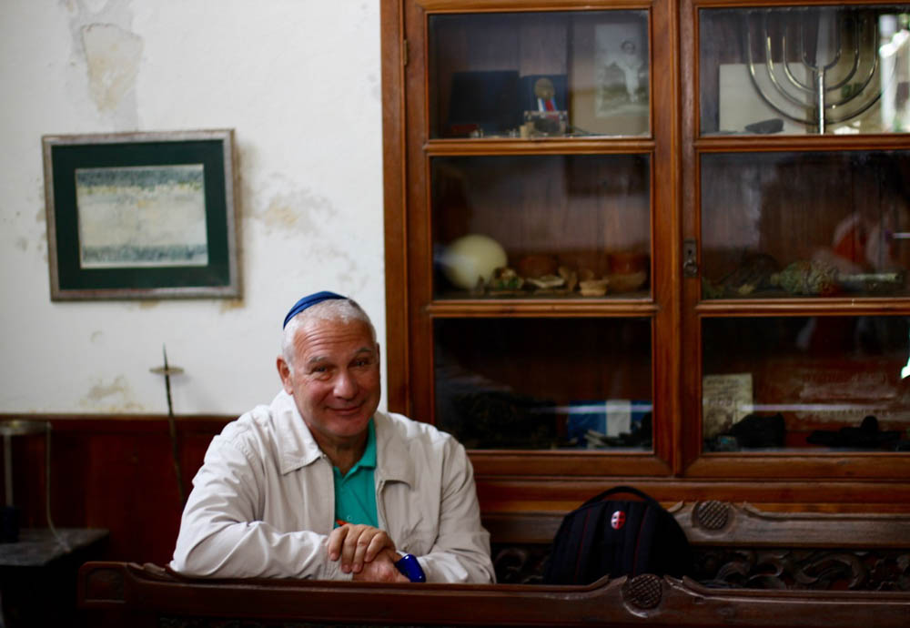The secret and silent life of Jewish Crete