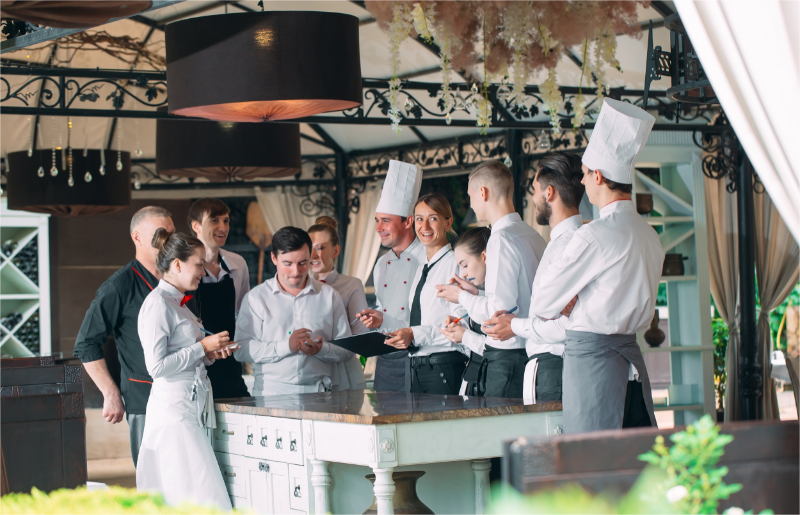 Strategic Shift Planning: A Key to Restaurant Success | 5-Out