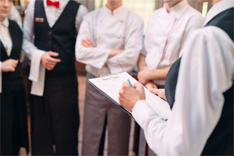 Strategic Shift Planning: A Key to Restaurant Success | 5-Out