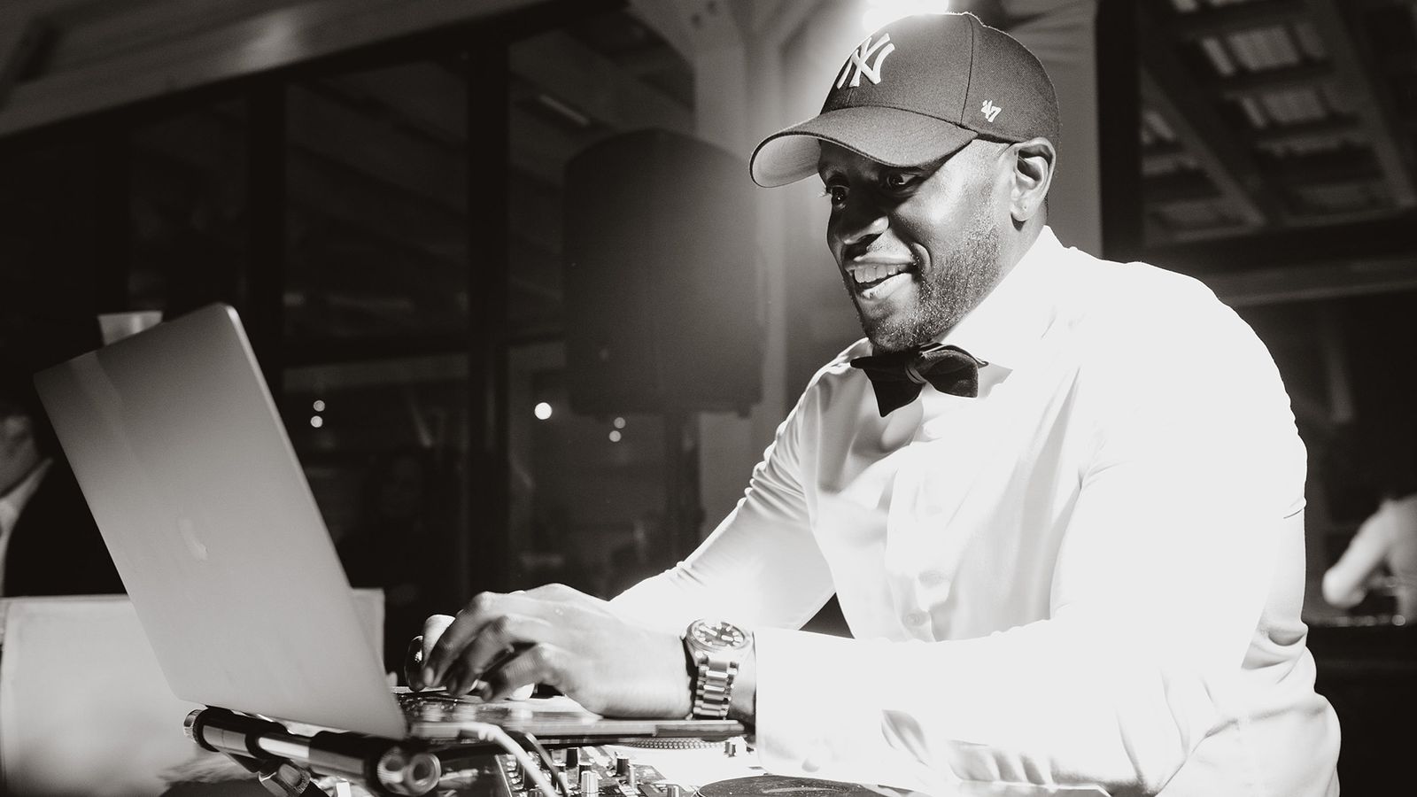 One Night Entertainment - Atlanta Premiere Wedding and Event DJs