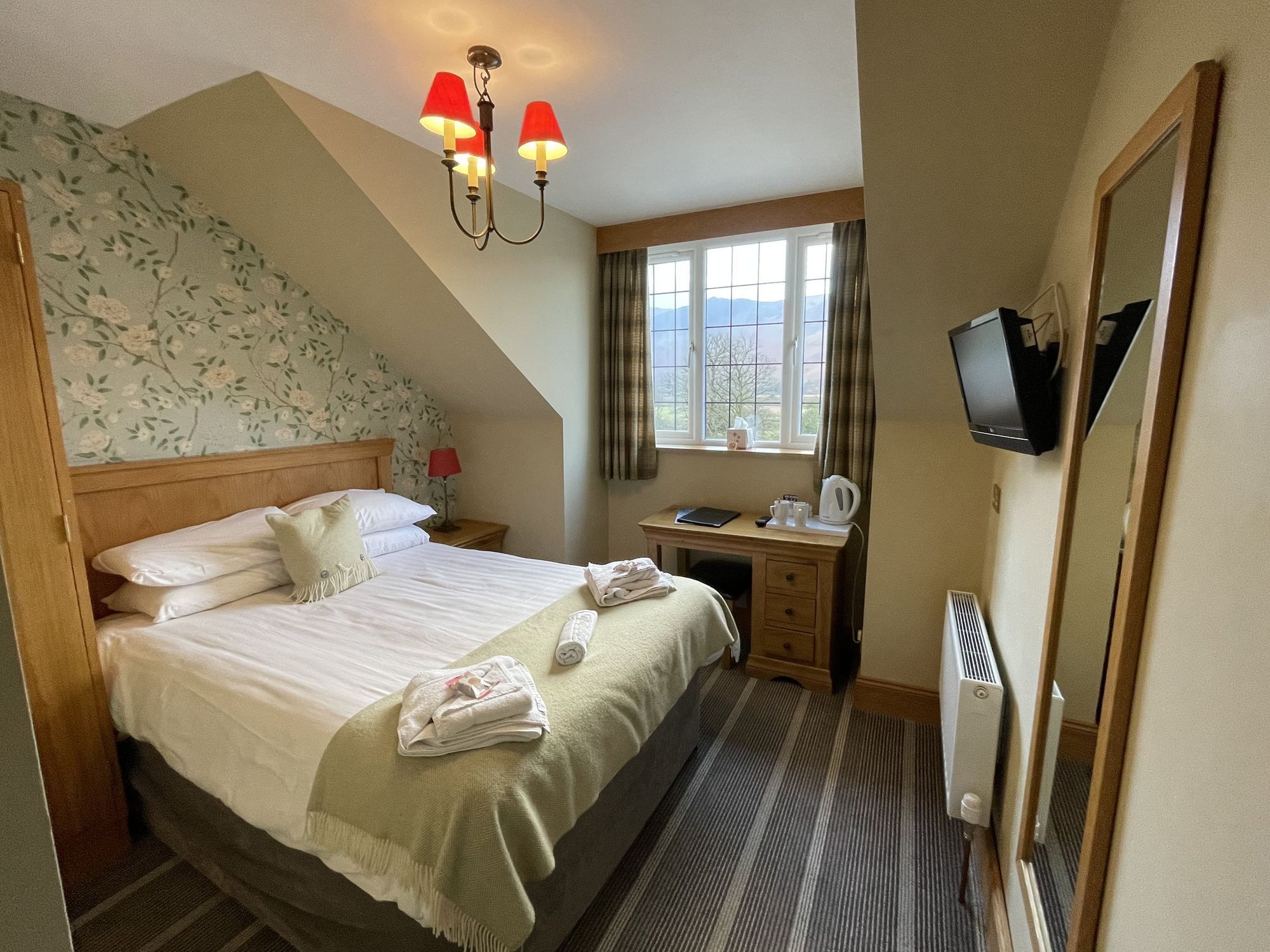 Main Hotel | Mary Mount Hotel | Derwentwater, Borrowdale Keswick | Dog ...